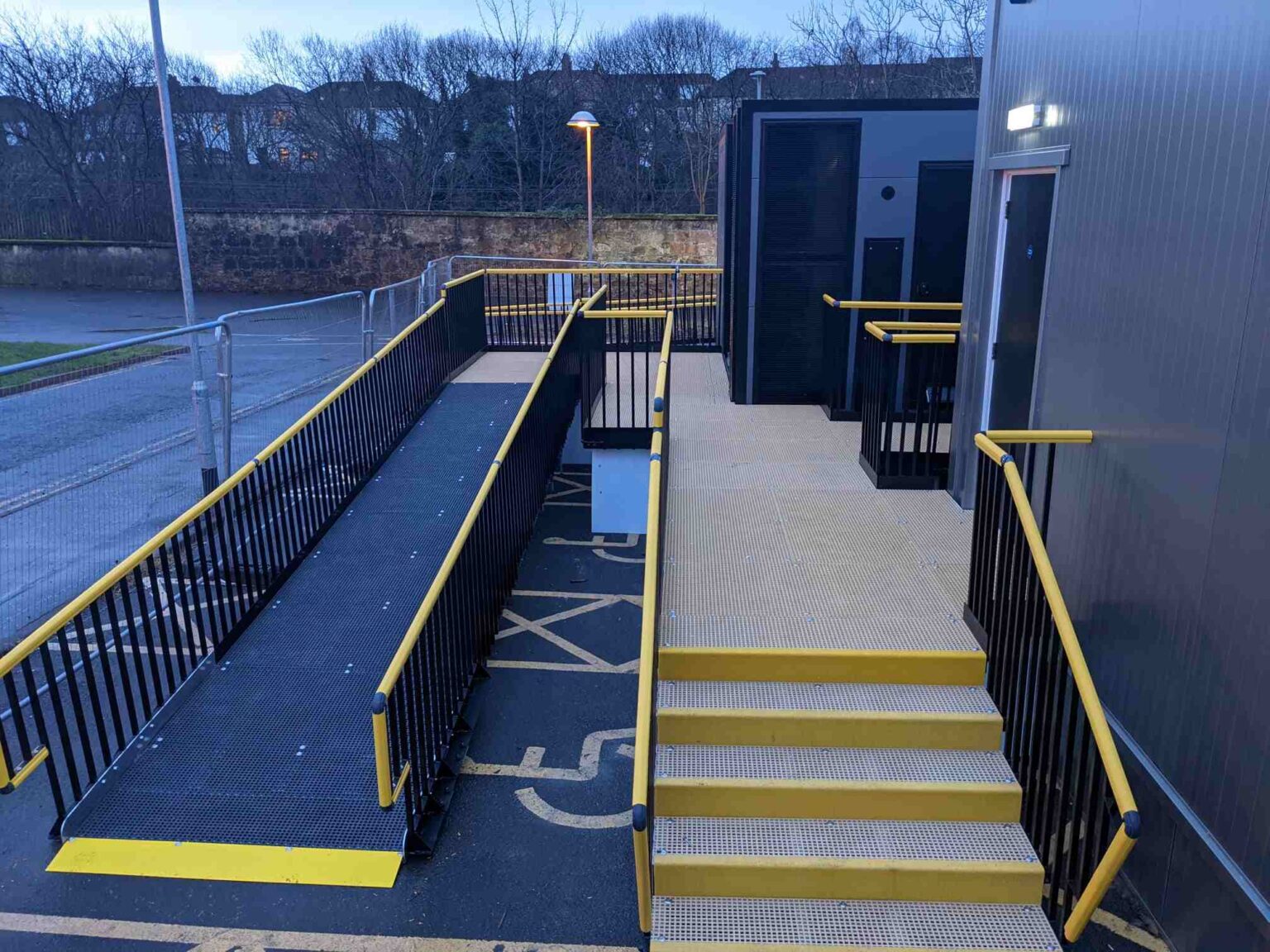 ADA-Compliant Public Commercial Access Ramps - FlexDecks